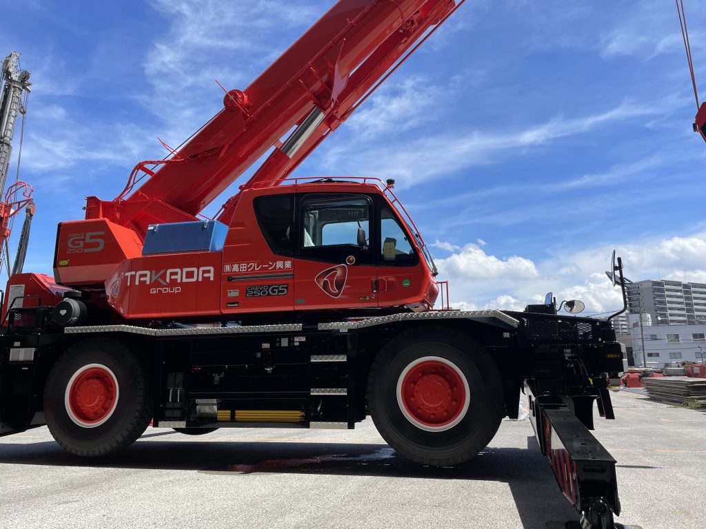 25tラフタークレーン(GR-250N-5) 新車1台 納車されました。 | 株式会社髙田クレーン興業 | 大阪市西淀川区を拠点に建設工事に ...
